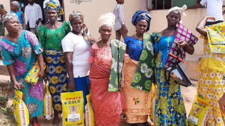 Kalu Idika Foundation Empowers Widows, Women and Less Privileged in ...