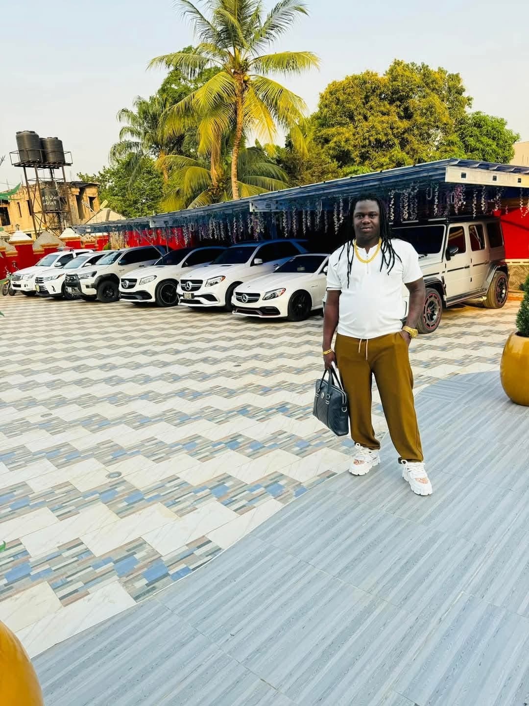 Anambra Billionaire Native Doctor, Akwa Okuko Tiwara Aki, Arrested Over ...